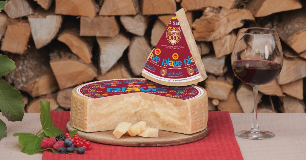 Il formaggio Piave Dop Vecchio Selezione Oro premiato ai World Cheese ...