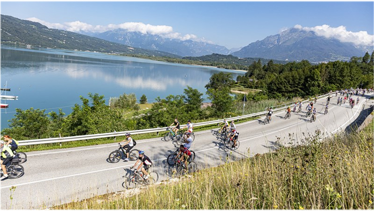 Il Giro del Lago di Santa Croce incontra l’arte