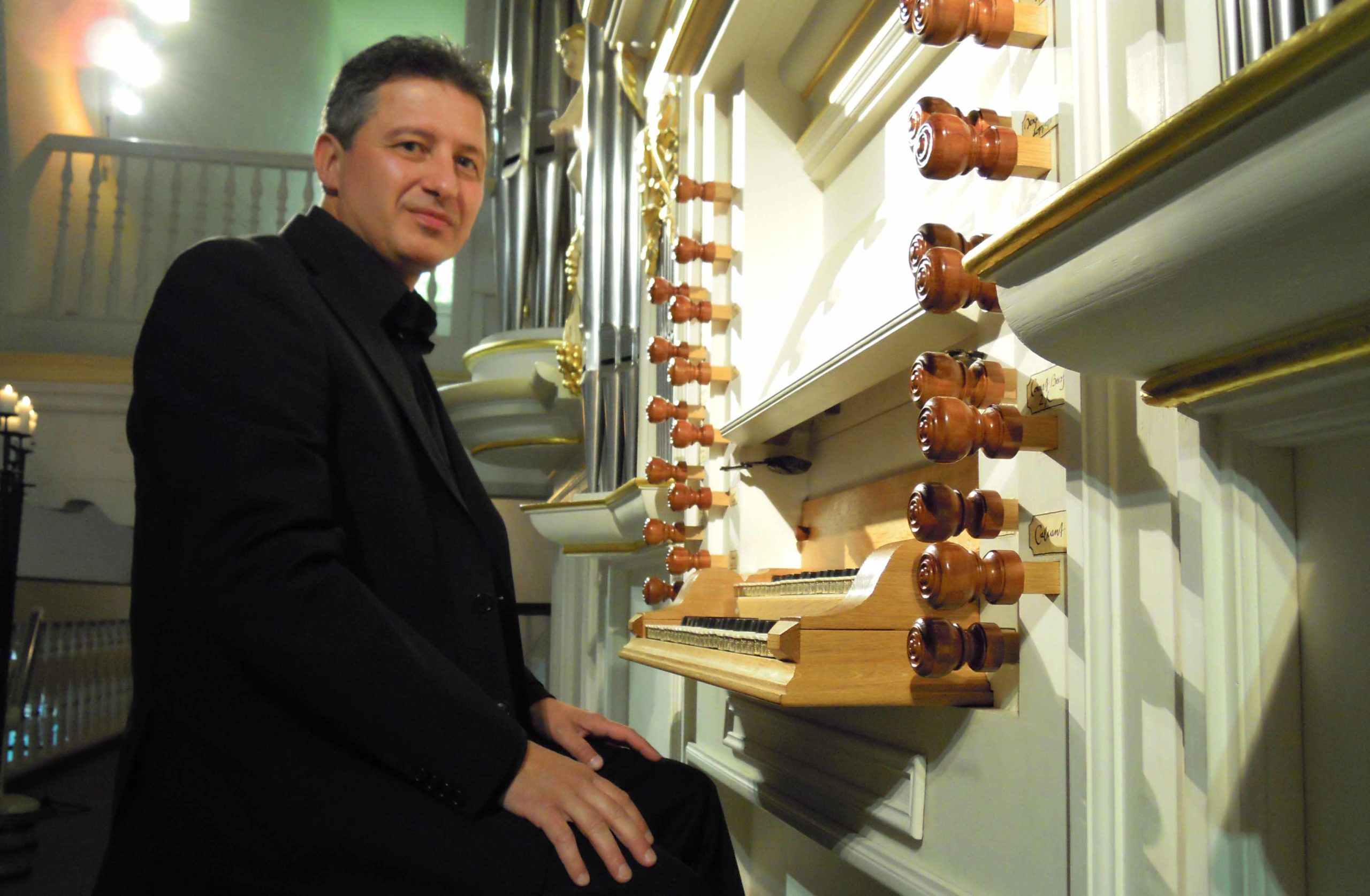 Beppino Delle Vedove all'organo Callido per «La via al Santuario»